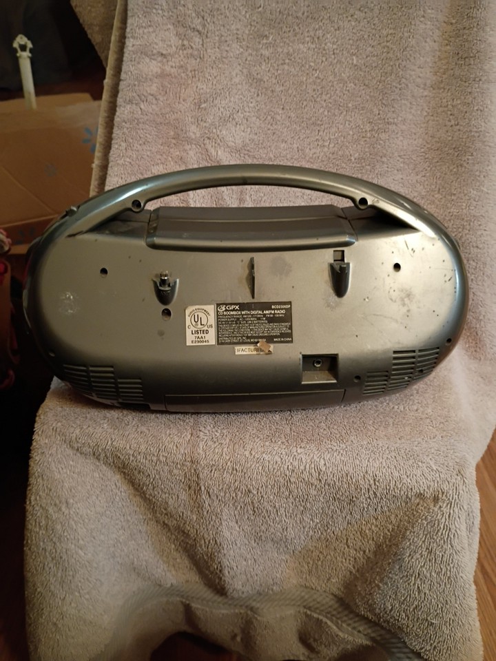 2010 GPX Portable CD Player Boombox with AM/FM Radio - Gray BCD2306DP ...