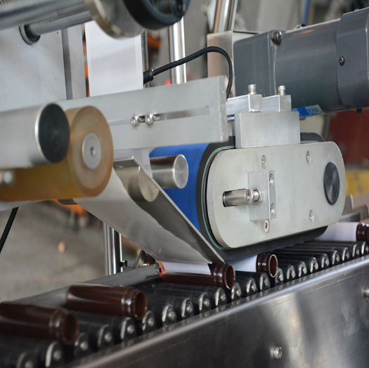 Automatic Test Tube Labeling Machine Preroll Syringe Bottle Label ...