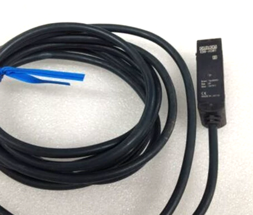 NEW Omron E3S-AR71 E3SAR71 Photoelectric Switch | eBay