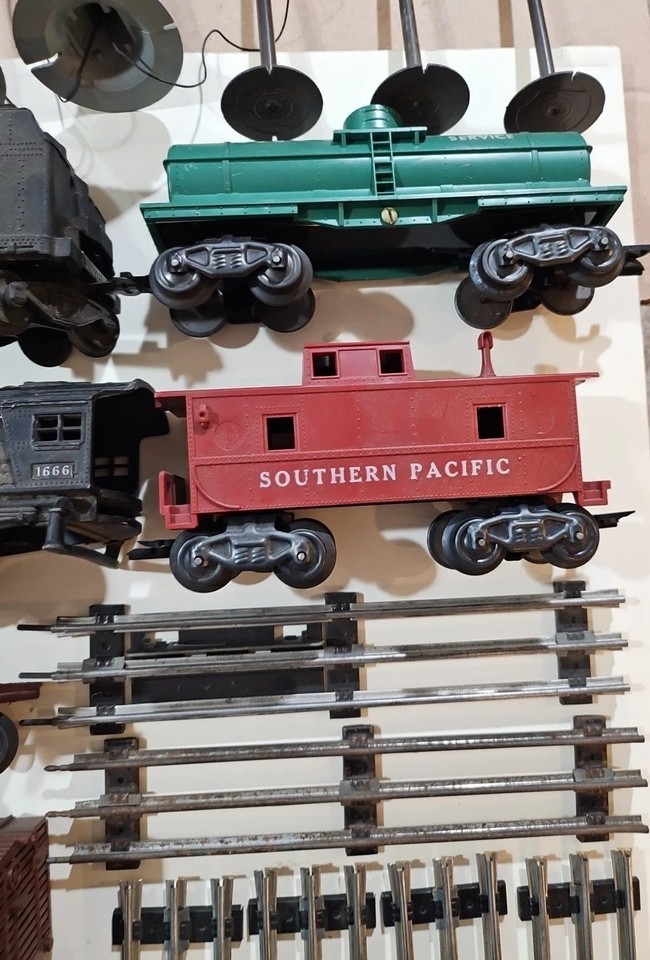 Lot Of Vintage Lionel Marx Train Set Tracks Transformer Locomotive 027 ...