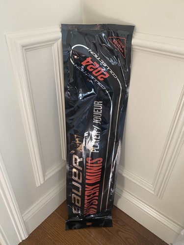 🔥 SEALED 🔥 Bauer MYSTERY MINI Hockey Stick RIGHT HANDED 2024 NEW ...