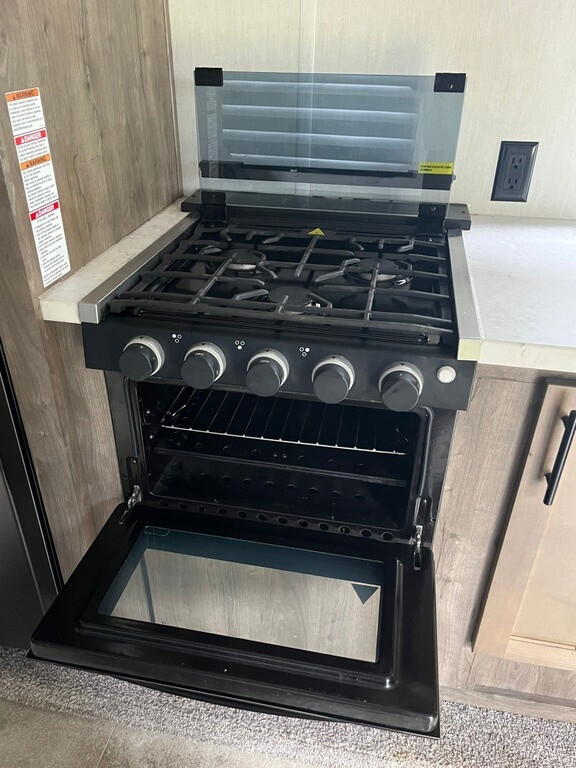 2021 Forest River Vengeance Rogue 26V 33ft Toy Hauler Generator Sleeps ...