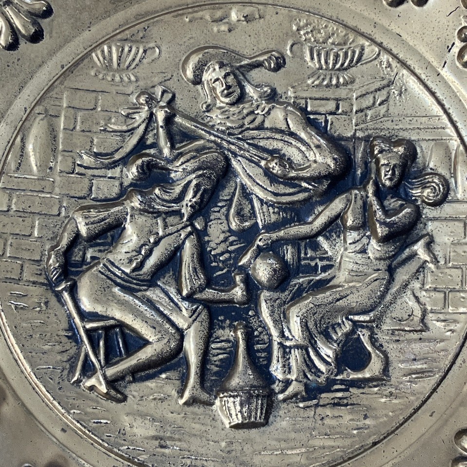 VINTAGE EMBOSSED BRASS 12” WALL PLATE -ENGLAND | eBay