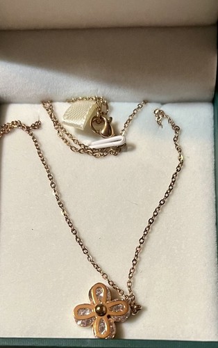 Vivian & Tommy Cubic Zirconia Four Leaf Clover Gold Necklace NIB | eBay