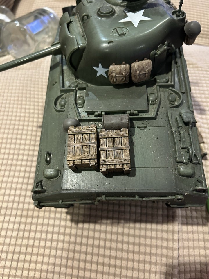21st Century Toys Ultimate Soldier 1/18 WWII US M4 Sherman Tank green ...