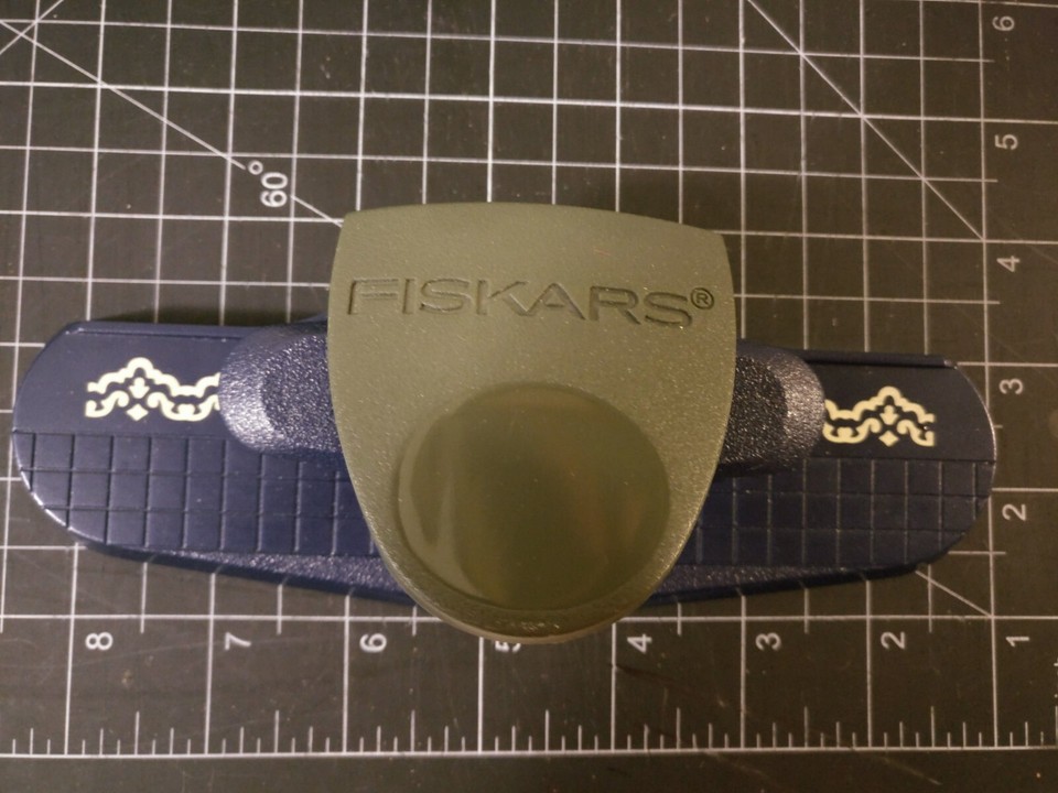 *Retired* Stampin Up, EK Success & Fiskars Edge Border Punches - Hard ...