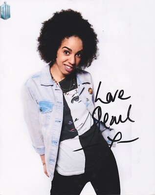 DOCTOR WHO - PEARL MACKIE (Peter Capaldi) SIGNED 8 x 10" AUTOGRAPH ...