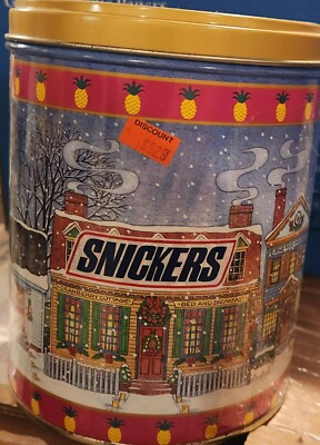 VINTAGE Snickers Timeless Towns 1991 Christmas Tin Collectible Holiday ...