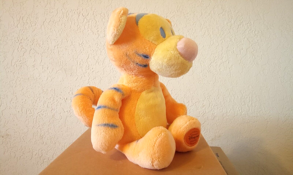 Rare Exclusive Disney Store Tigger plush toy 100% authentic 1999 ...