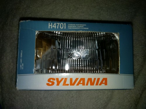 NOS Sylvania H4701 Replacement Bulb / Lamp 12V Plug-In Standard ...