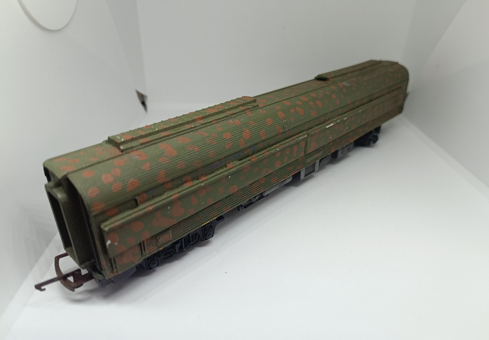 JOB LOT OF HORNBY TRIANG BATTLESPACE & SIMILAR WAGONS ETC *SPARES* HO ...