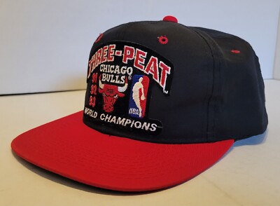 Vintage - Chicago Bulls Three-Peat Snapback Championship Cap - Adult ...