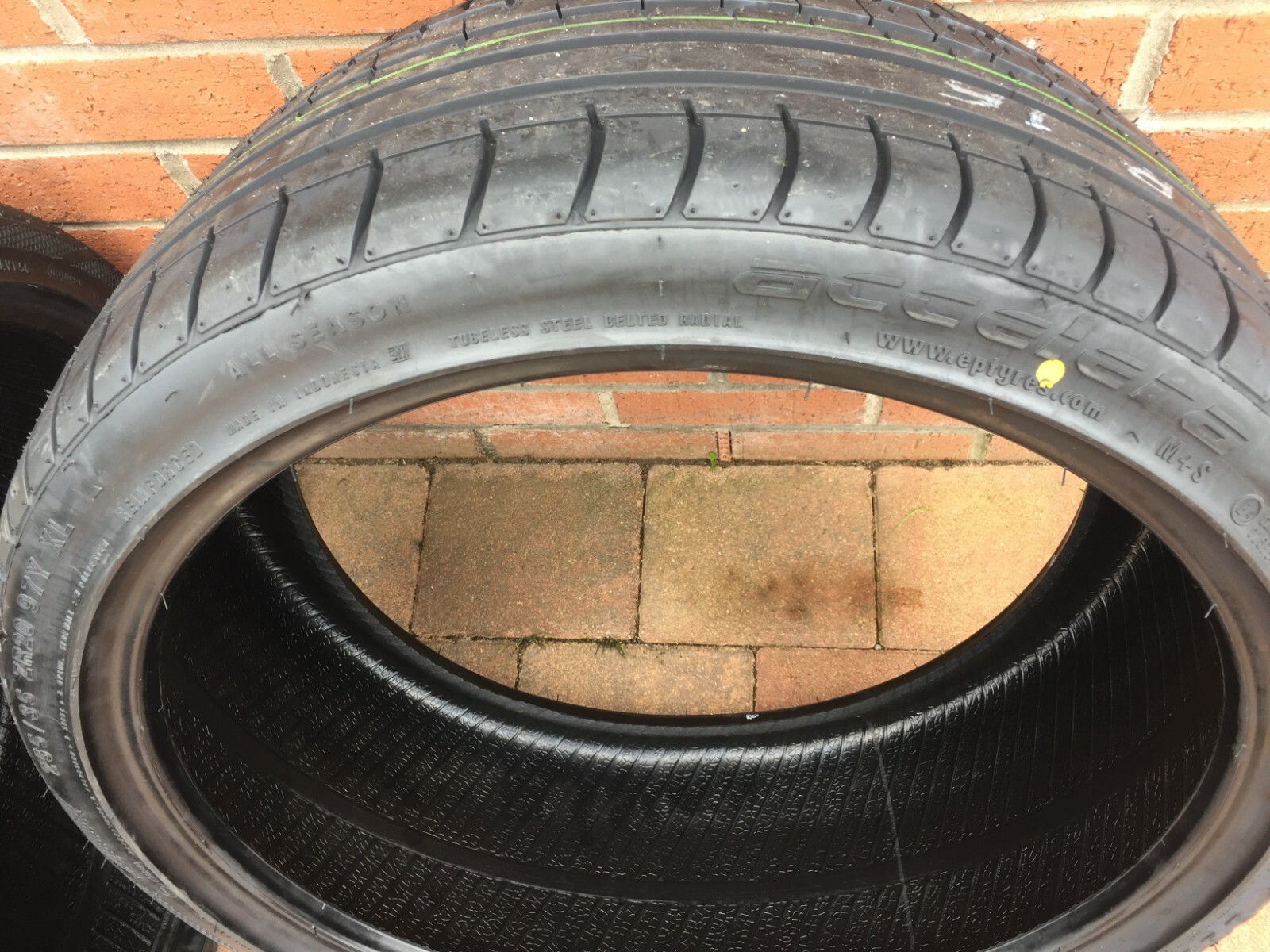 4 X 20" ACCELERA TYRES 255/35ZR20 97Y XL 255 35 20 EXTRA LOAD 255/35R20 ...