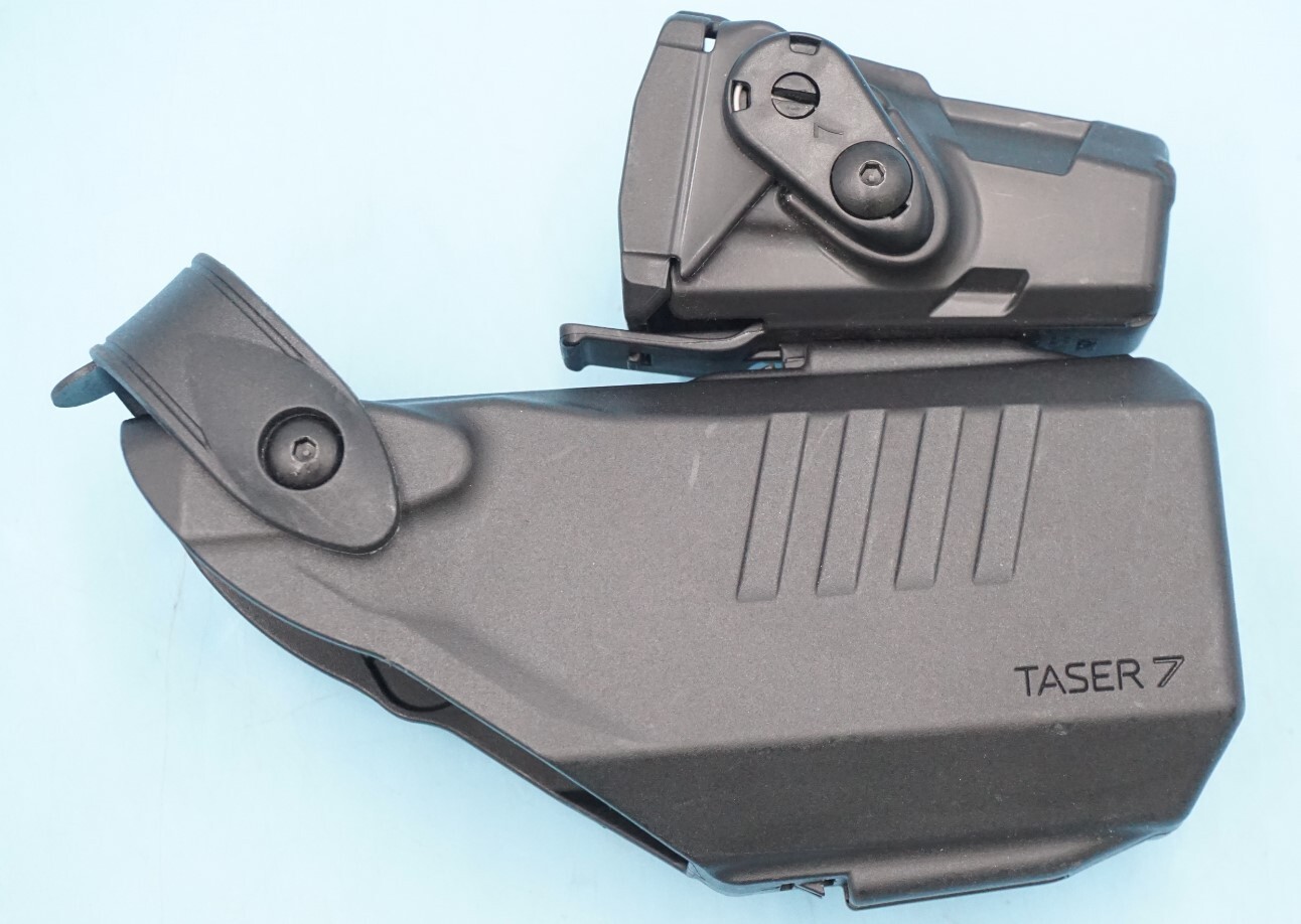 Safariland Taser 7 Holster 7520 Right Hand w/ Cartridge Carrier (For ...