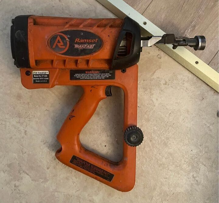 Ramset TF1200 Fully Automatic 1-1/2" Pin Capacity TrakFast Fastener ...