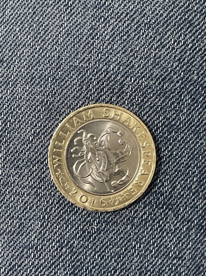 2016 comedy william shakespeare 2 pound coin jester Upside Down Writing ...