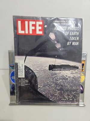 VINTAGE LIFE MAGAZINE August 5, 1966 Highest Photos of Earth Taken by ...