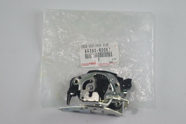 69380-60060 Toyota Lock ASSY Tail Gate Lower RH 6938060060 Genuine OEM ...