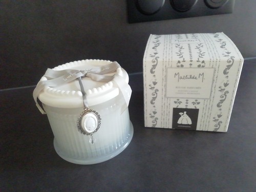 Bougie parfumée 340g Mathilde M 40h neuve | eBay