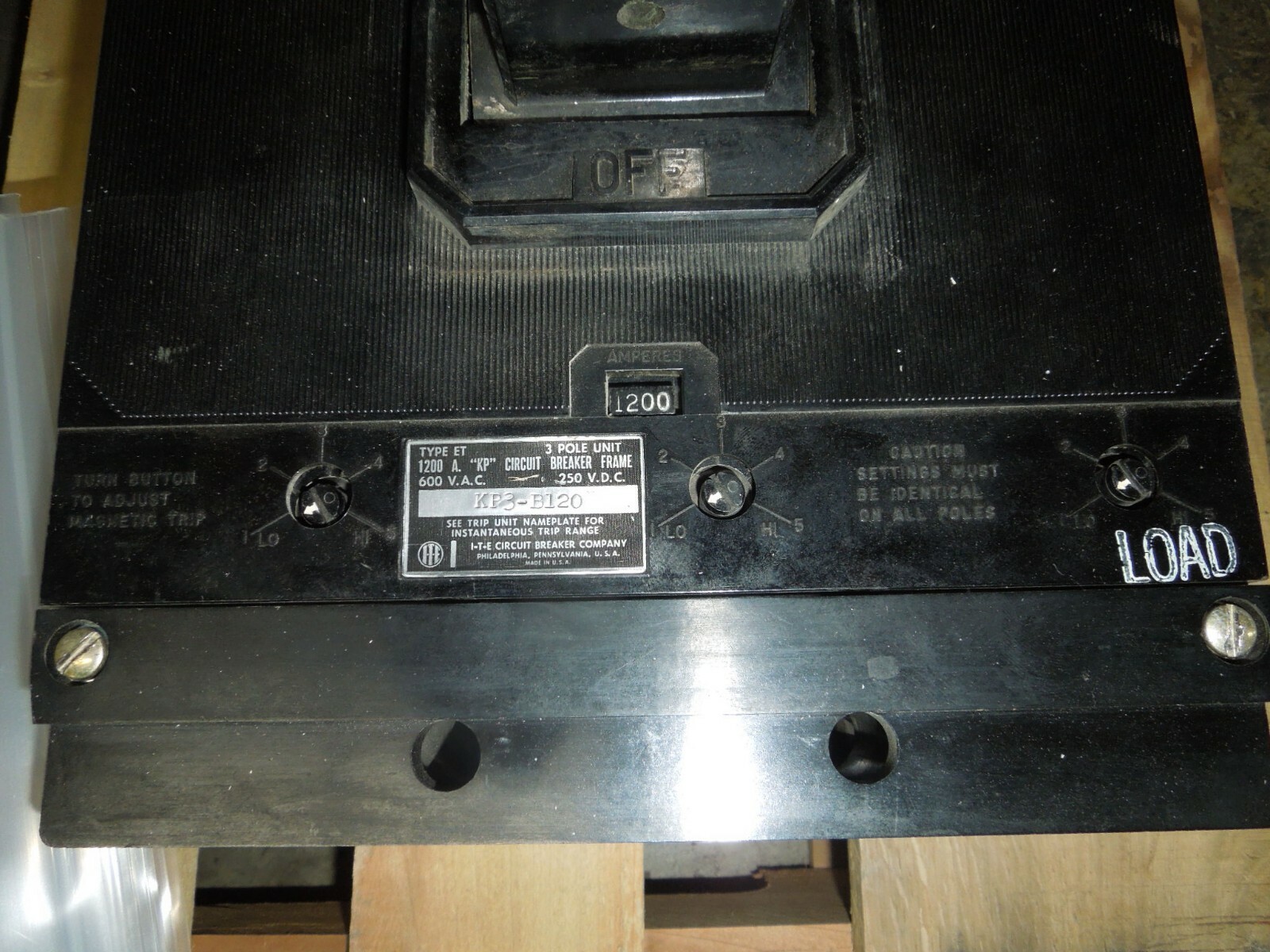 ITE KP3-B120 1200A 3P 600V 250VDC Breaker (no lugs) Used w/ Test Report ...