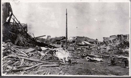 VINTAGE PHOTOGRAPH 1912 MEN'S FASHION CYCLONE/STORM DAMAGE REGINA ...
