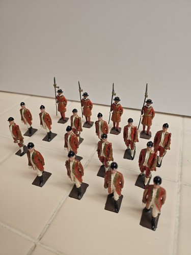 W BRITAIN Toy Soldiers MODELS - 18 British Royal Household soldiers ...