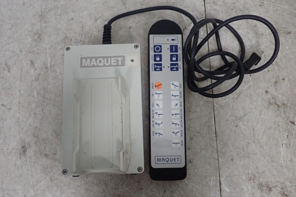 Maquet 3113.1269 Hand Pendant Remote Control w/ 3110.26B9 Charger | eBay