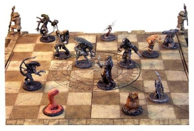 Alien VS Predator chess set, produced by Sota Toys from 2004 | eBay