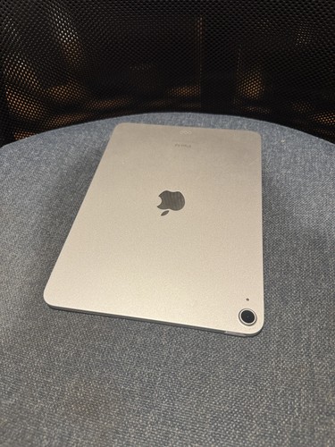 Apple iPad Air 5th Gen 10.9 • 64GB • Wi-Fi A2588 • Space Gray ...