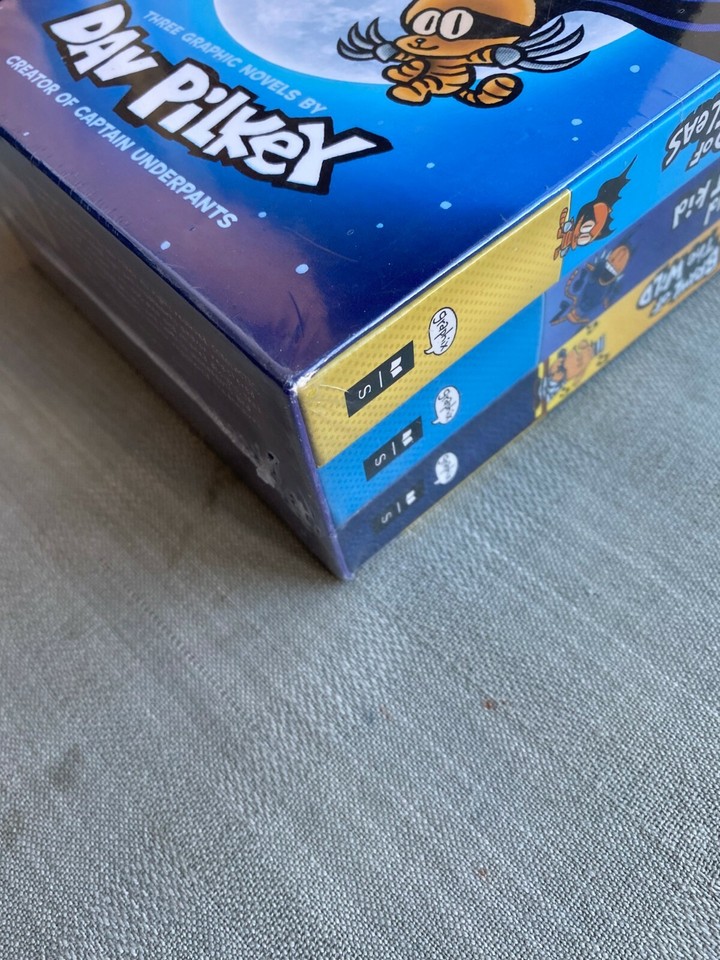 Pilkey Dogman The Cat Kid Collection 4-6 Box Set Vo État Neuf / Mint ...