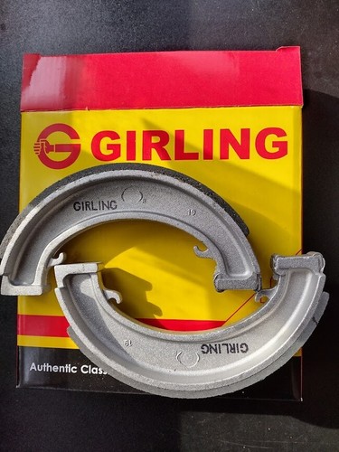 TRIUMPH 3TA / 5TA / T90 / T100 Girling Brake Shoes - 37-1406 / 1407 ...
