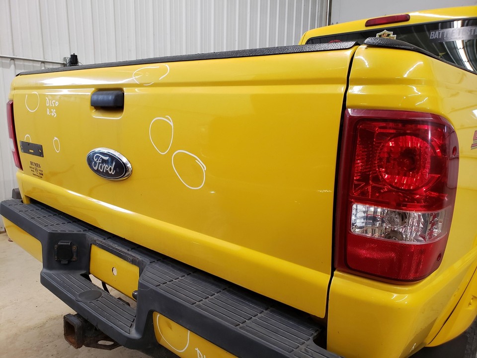 93-11 FORD RANGER STYLESIDE REAR TRUNK DECK LID LIFT GATE SCREAMING ...