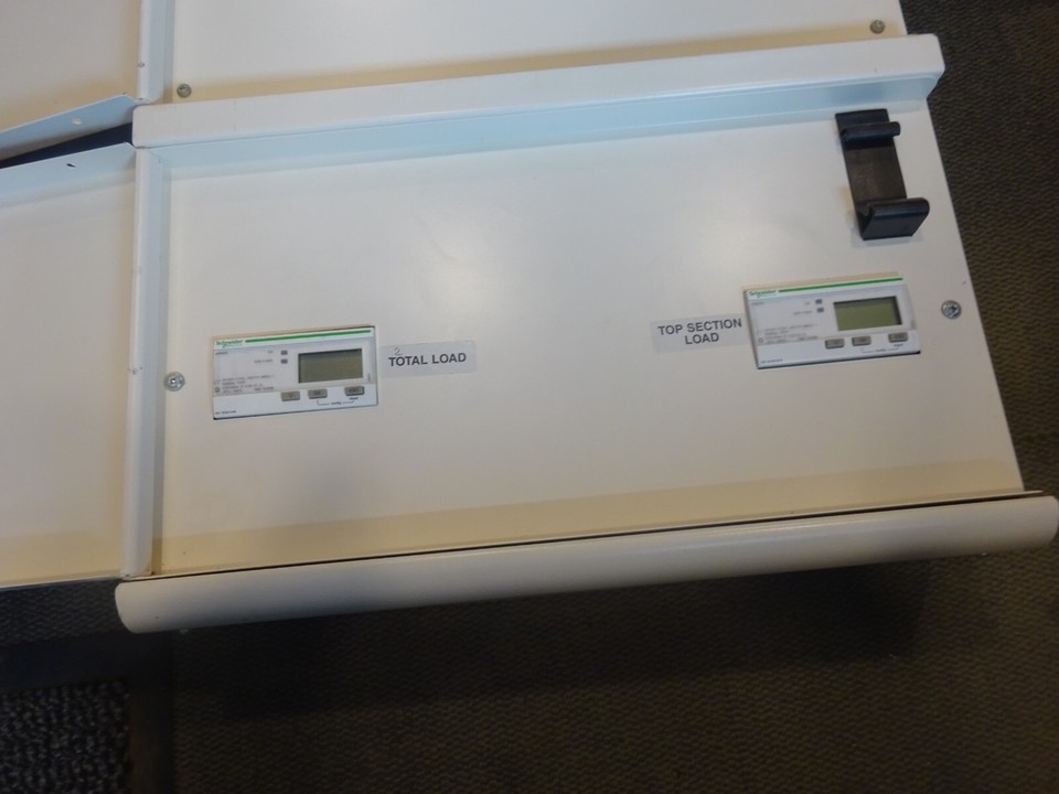 Schneider Isobar 8+8 Way 125A TP+N Type B Split Metered Dist Board ...