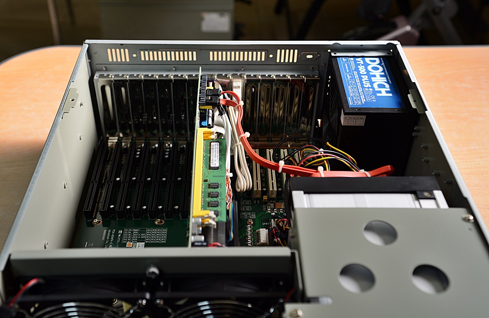 Advantech H610 PC IPC-610-H / PCA6010 & PCA6114P4-C | eBay