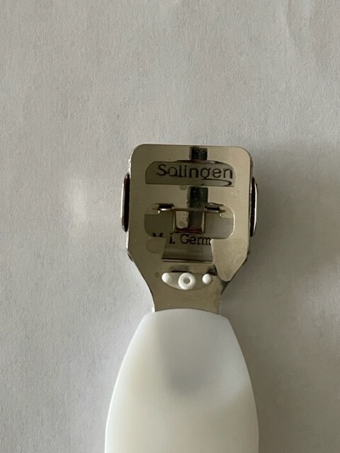 Tweezerman Safety Slide Callus Shaver and Rasp # 5055-R New No Box Free ...