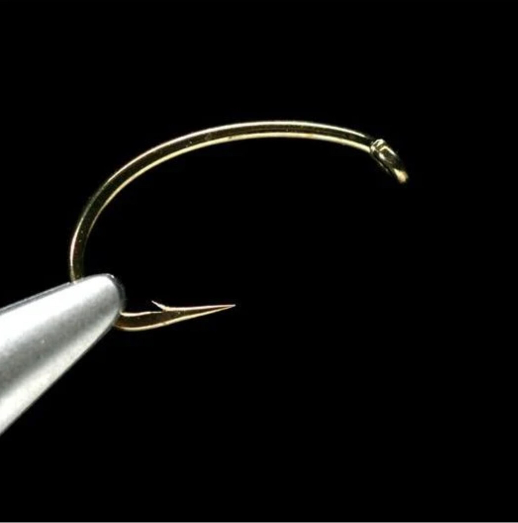 Daiichi #1120 Curved Fly-Tying Hooks Heavy Wide Gape Scud Hooks | eBay