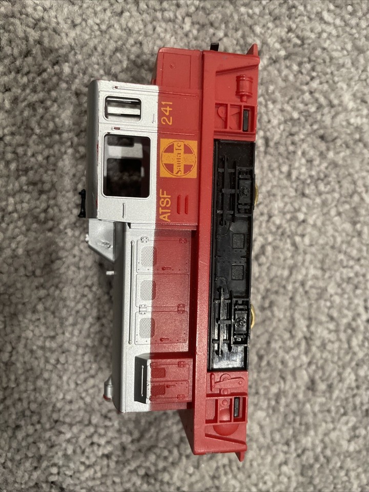 TYCO HO Scale Santa Fe ATSF 241 Diesel Switcher Made in USA Tested | eBay
