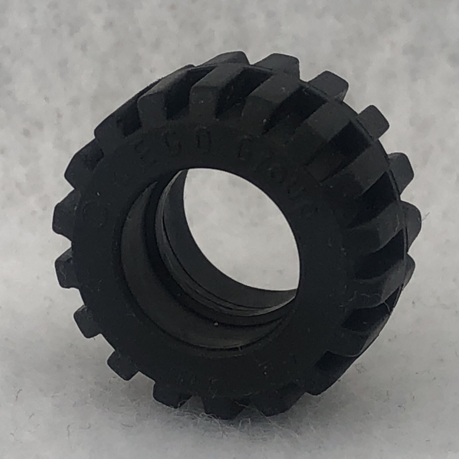 LEGO 87697 Black Tire 21mm D. x 12mm - Offset Tread Small Wide (x1) | eBay