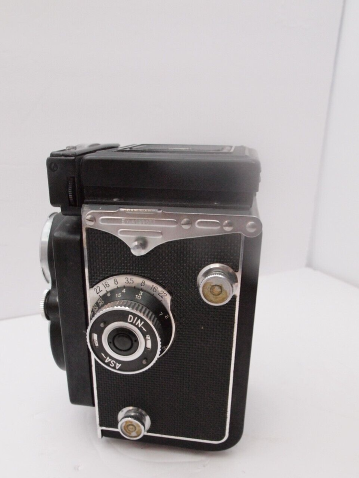 Yashica Mat EM TLR Medium Format Film Camera 80mm 3.2 Lens clean but ...