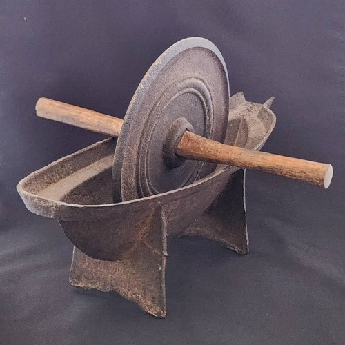 Japanese Antique Iron Yagen druggist's mortar Meiji era Phytotherapy 4 ...