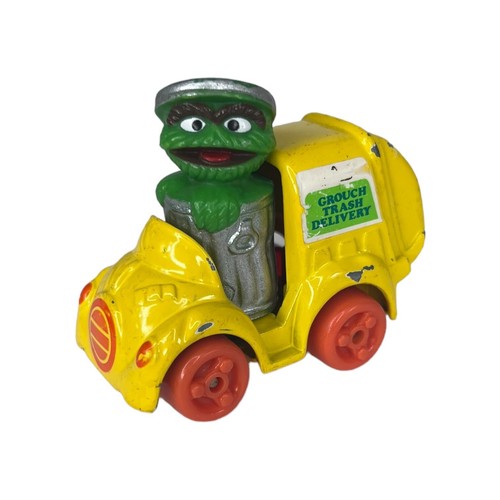 1982 Muppets Oscar "Grouch Trash Delivery" Garbage Truck Diecast ...