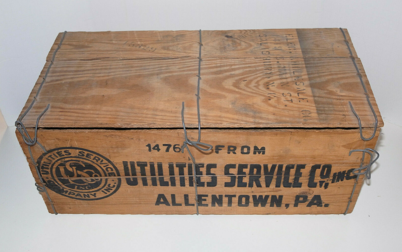 VINTAGE INDUSTRIAL WOODEN CRATE! WIRE HINGES! GREAT LOGO! ALLENTOWN PA ...