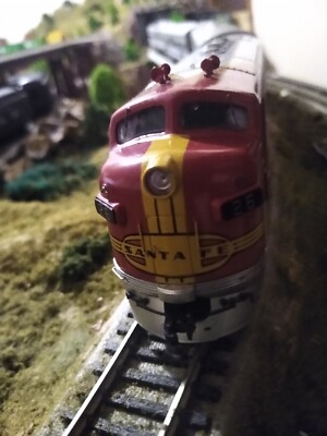 M.T.H. #80-2185-1 Santa Fe EMD F-3A & B Diesel Locomotives And Santa Fe ...