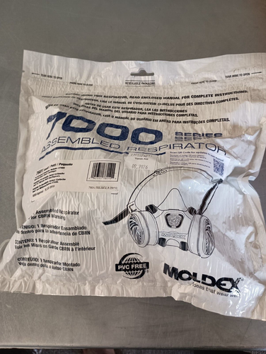 12 NEW MOLDEX 7601 SERIES 7000 ASSEMBLED RESPIRATORS SIZE SMALL W/ 2 ...