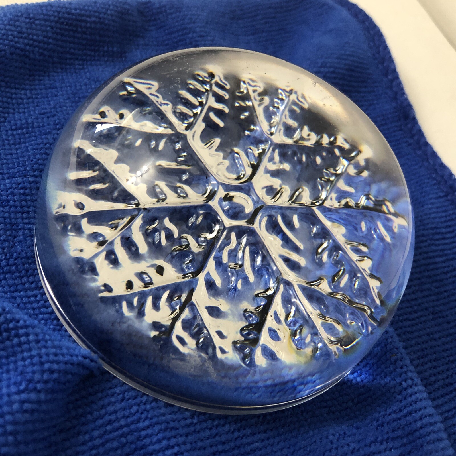 Snowflake Glass Paperweight. 3 1/2 inches. Great Christmas Gift, Winter ...