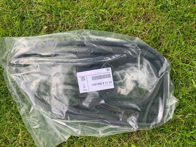 Genuine BMW F20 F21 LCI M Sport Fog Spot Light Grille Right 51118060282 ...