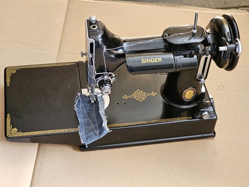 Singer 221K Featherweight CENTENARY Sewing Machine Body, bobbin case ...