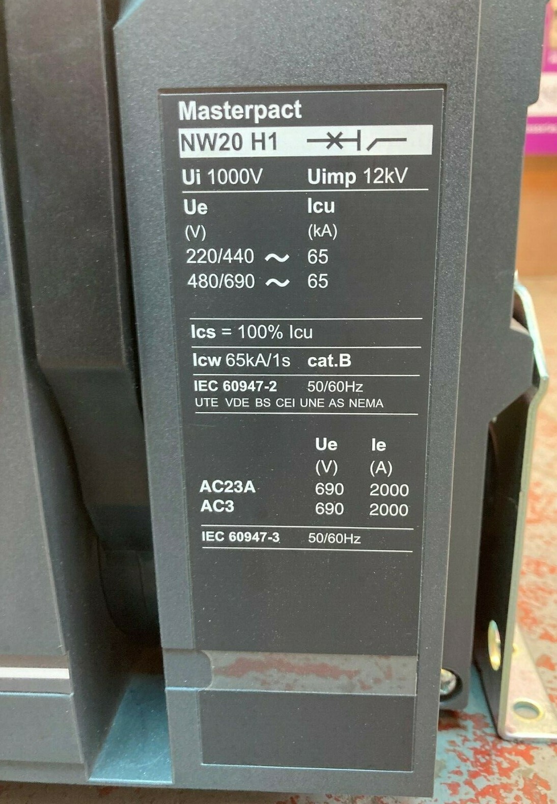 Schneider Masterpact NW20 H1 2000Amp 4 Pole Mircologic 5.0 E MCCB (ACB ...