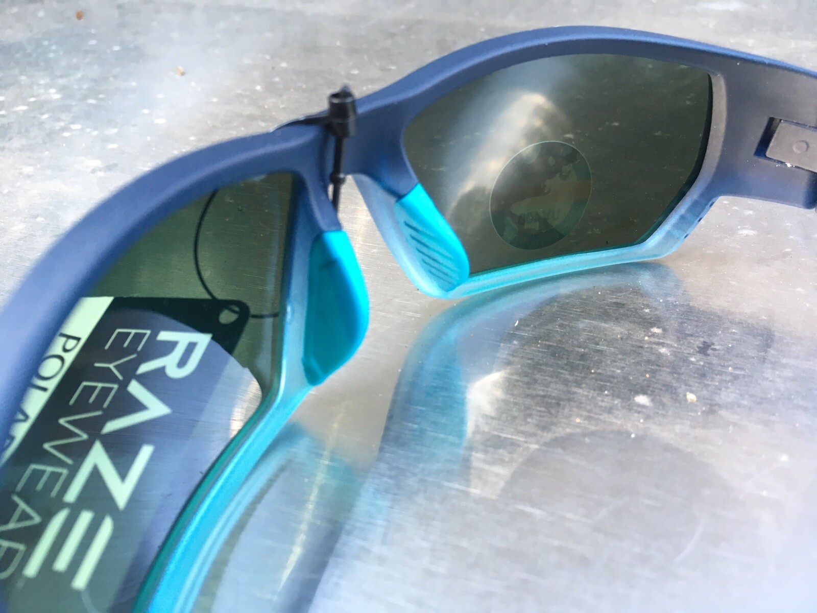 RAZE Eyewear Sunglasses Sonar polarized fishing Blue Frame Green Lens ...