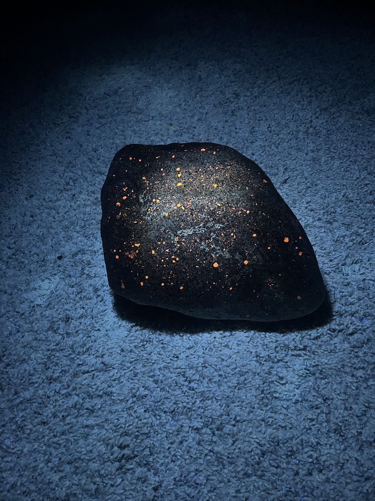 Huge XXL Yooperlite Sodalite UV Rock | eBay